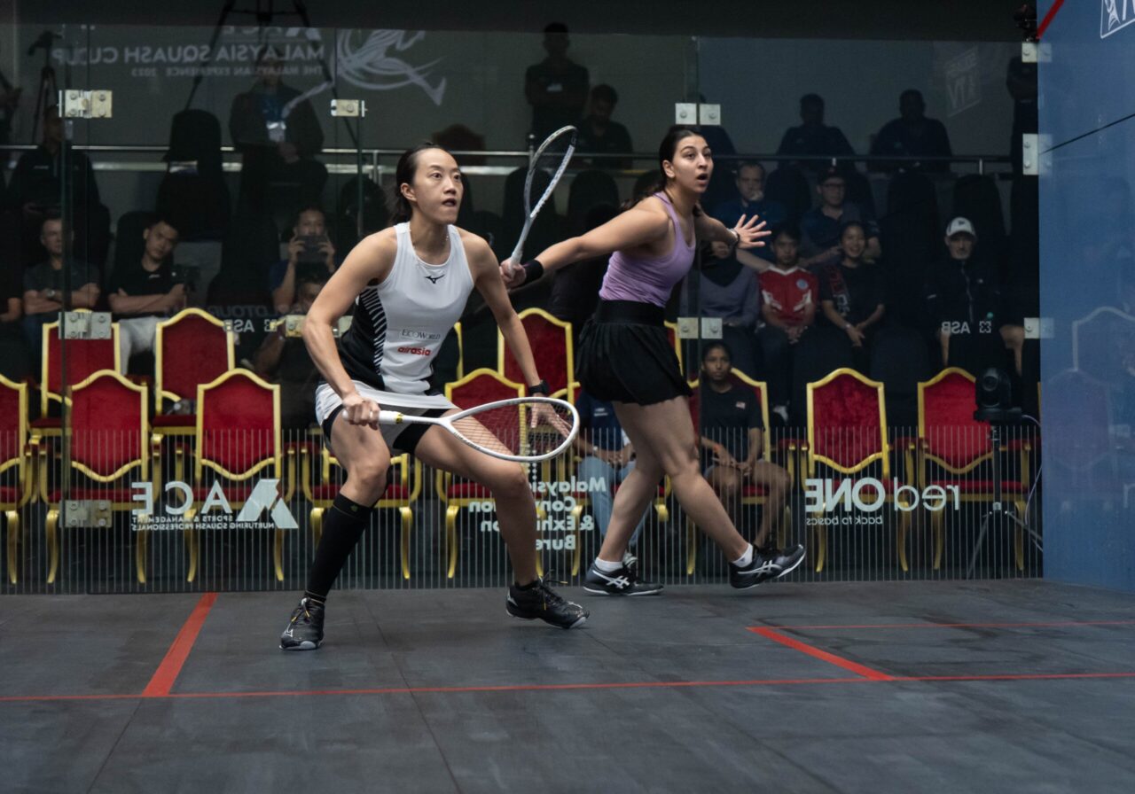 Round 2 – Low Wee Wern v Farida Mohamed - SQUASHTV